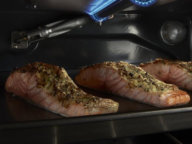 Difference Between Bake vs. Broil vs. Roast in the Oven | Maytag