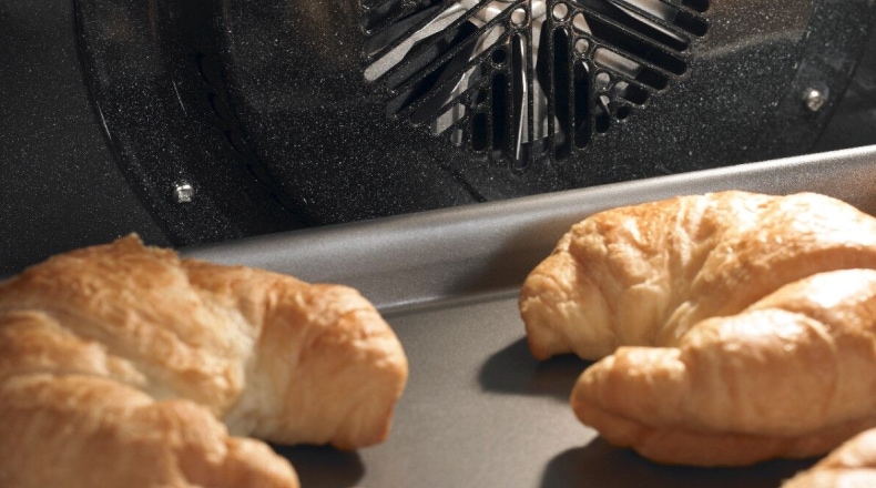 Difference Between Bake vs. Broil vs. Roast in the Oven | Maytag