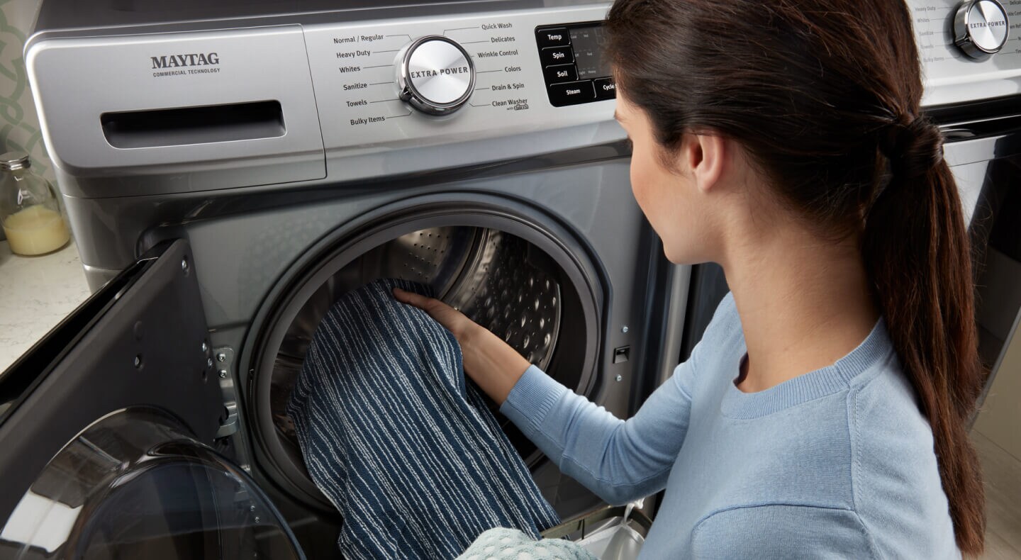 How Many Gallons of Water Do Washing Machines Use? | Maytag